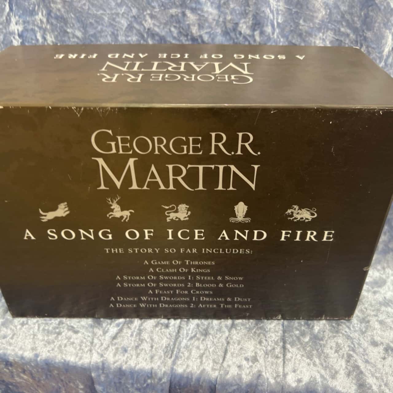 George R.R. martin A song of ice and fire the story so far 7 Book Set(s)