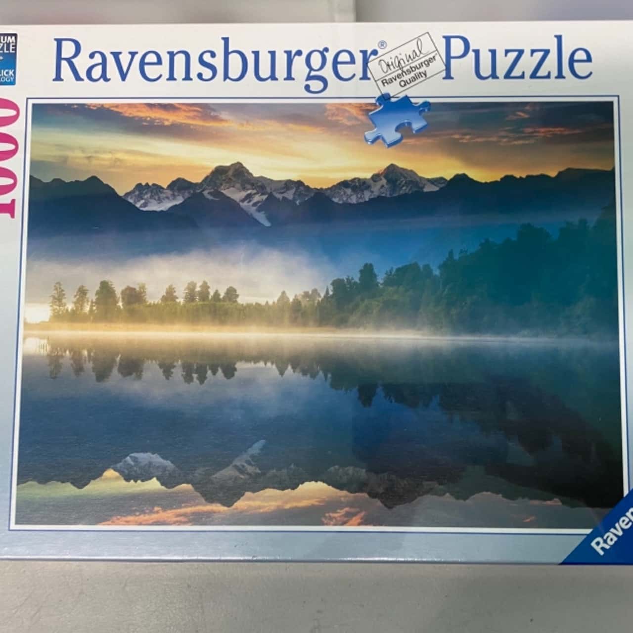 Ravensburger Puzzle -1000 pieces-Lake Matheson BNWOT(s)