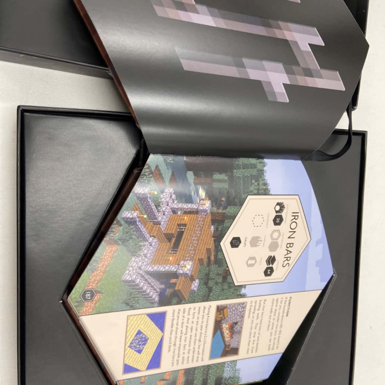 Minecraft Blockopedia book in box