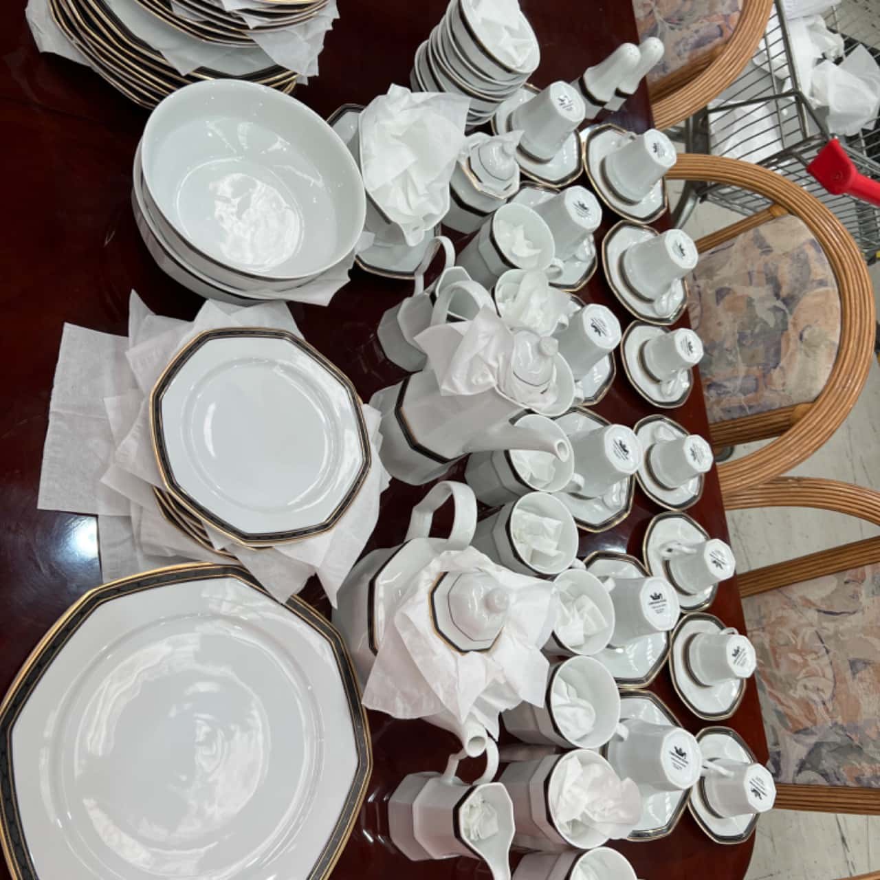 Christopher Stuart Fine China Dinner Set Pick Up Only!