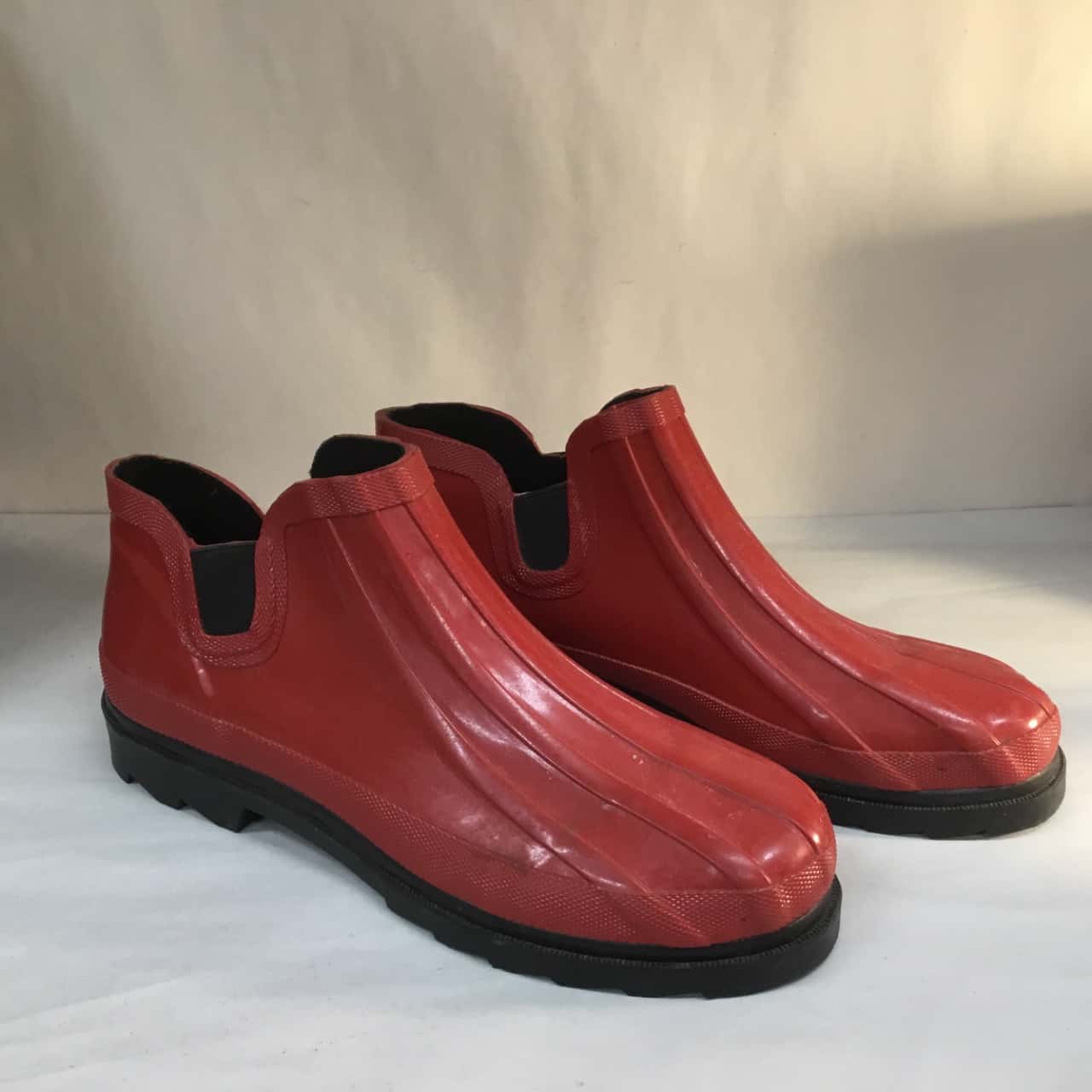 Women’s Red Ankle Gumboots Size 8 (s)