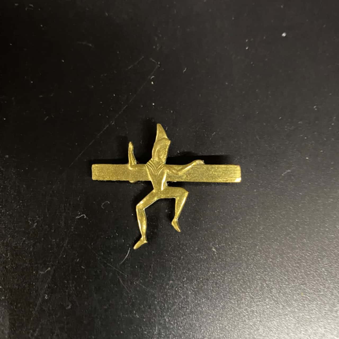 Vintage ‘Brownie’ Dancing Pixie Promise Tie Badge (s)