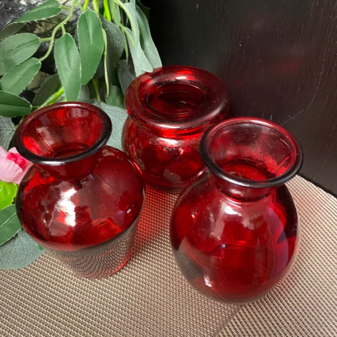 Set/3 Red Asstd Vases 9 cm height & 5cm(s)
