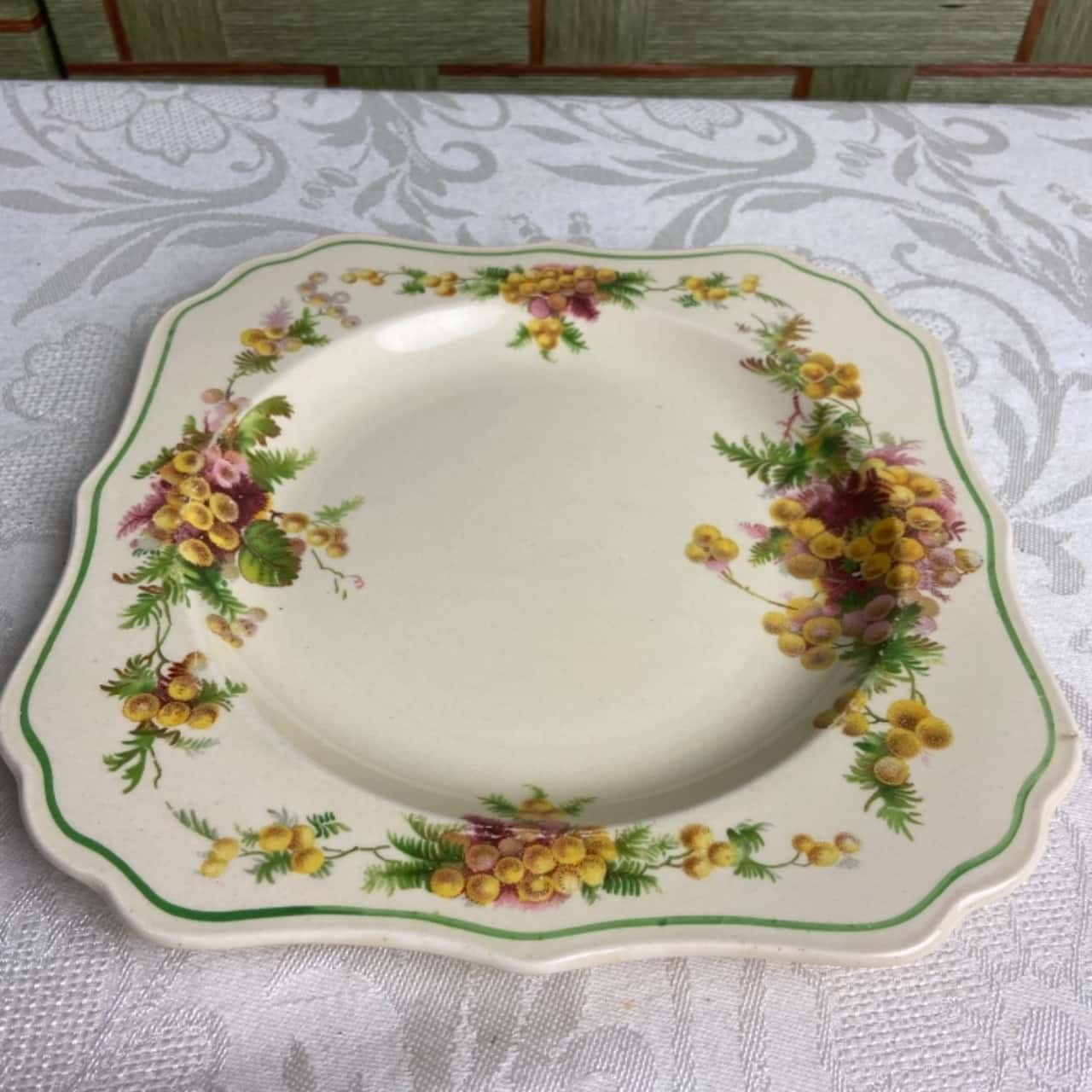1938 Royal Doulton Wattle plate (s)