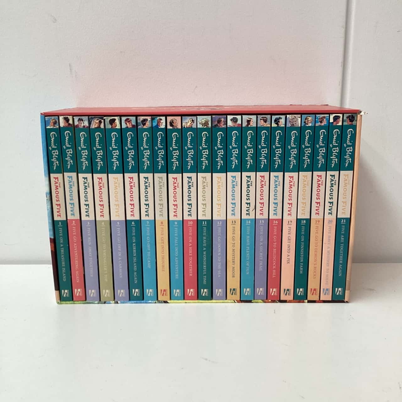The Famous Five by Enid Blyton 21 Books Collection Box Set(s)