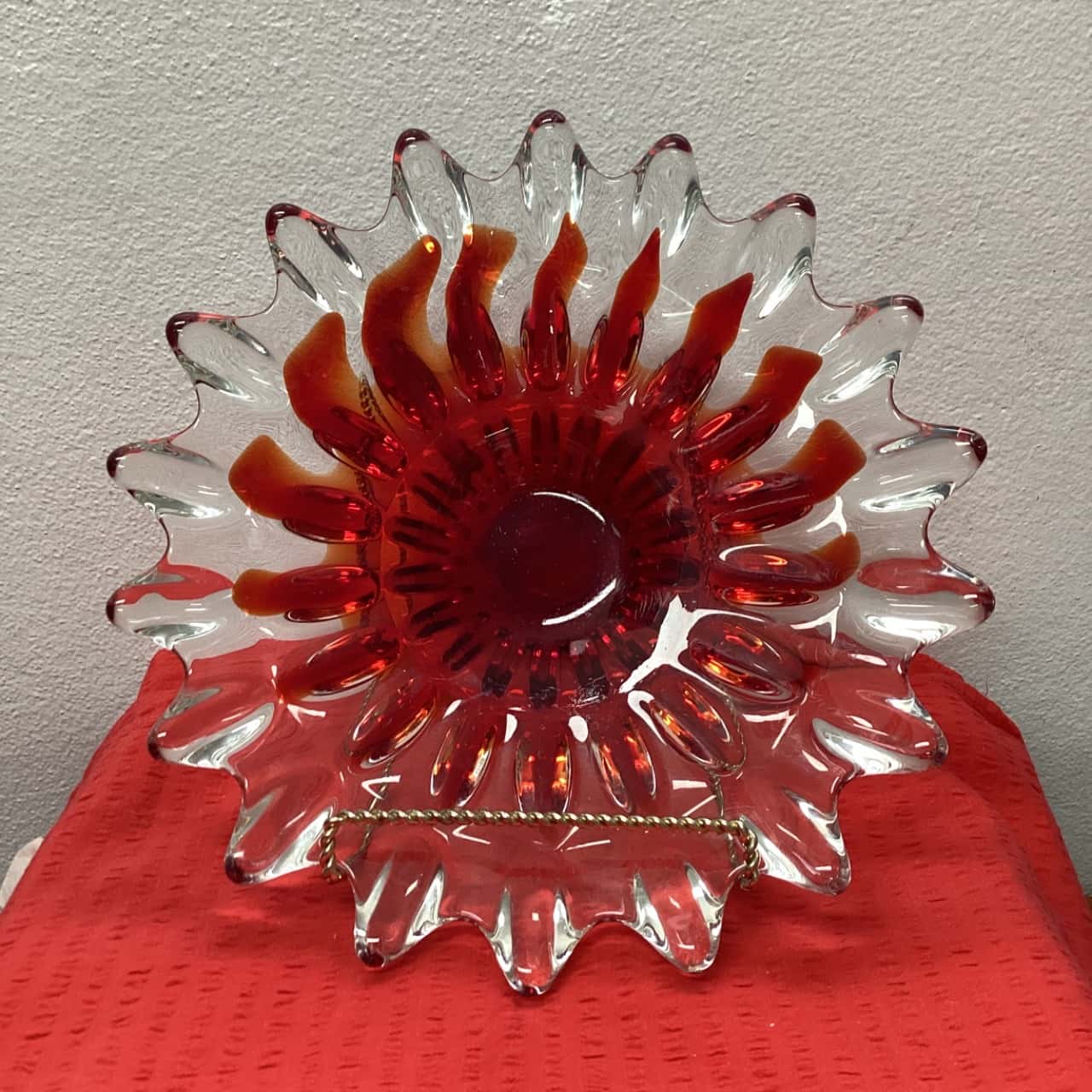 Vintage Starburst Glass Bowl(s) - Used As New | Salvos Stores
