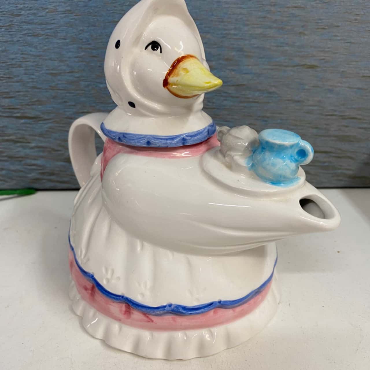 Duck teapot (s)