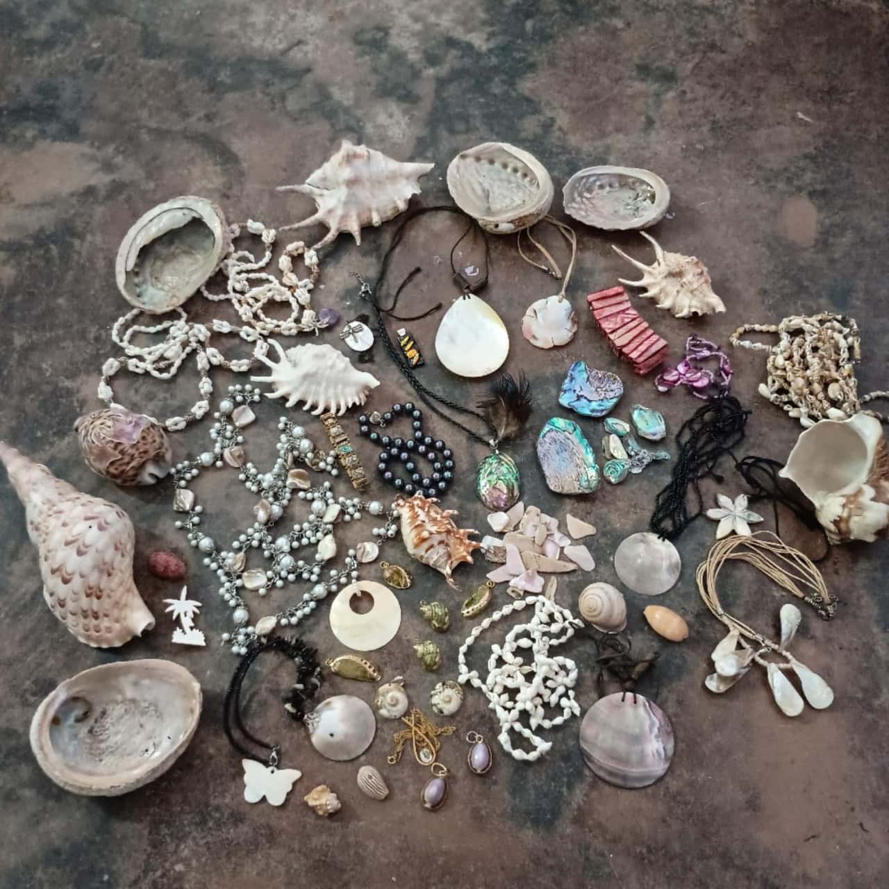 Seashell Bundle - Jewellery, Shells etc(s)