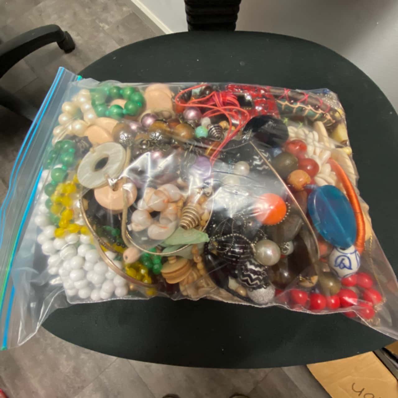 Bag 22- Womens Asstd bag Wearable jewellery (s)