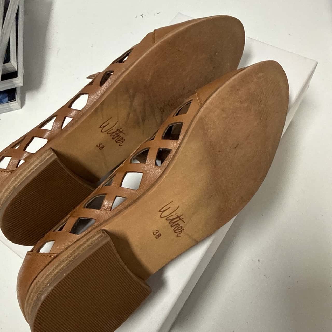 Wittner Size 38 Flats Brown