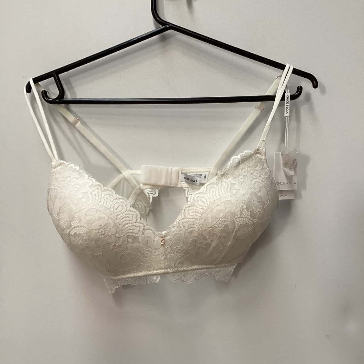 Chloe &Lola Womens Bra Size 12 D ivory (s)