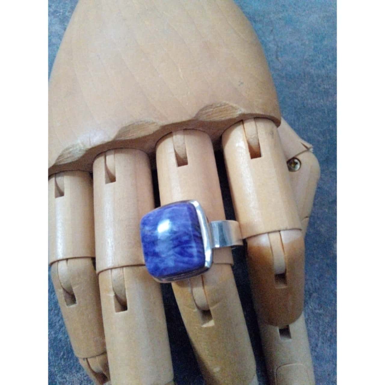 Purple Stoned Ring Stamped '925'(s)