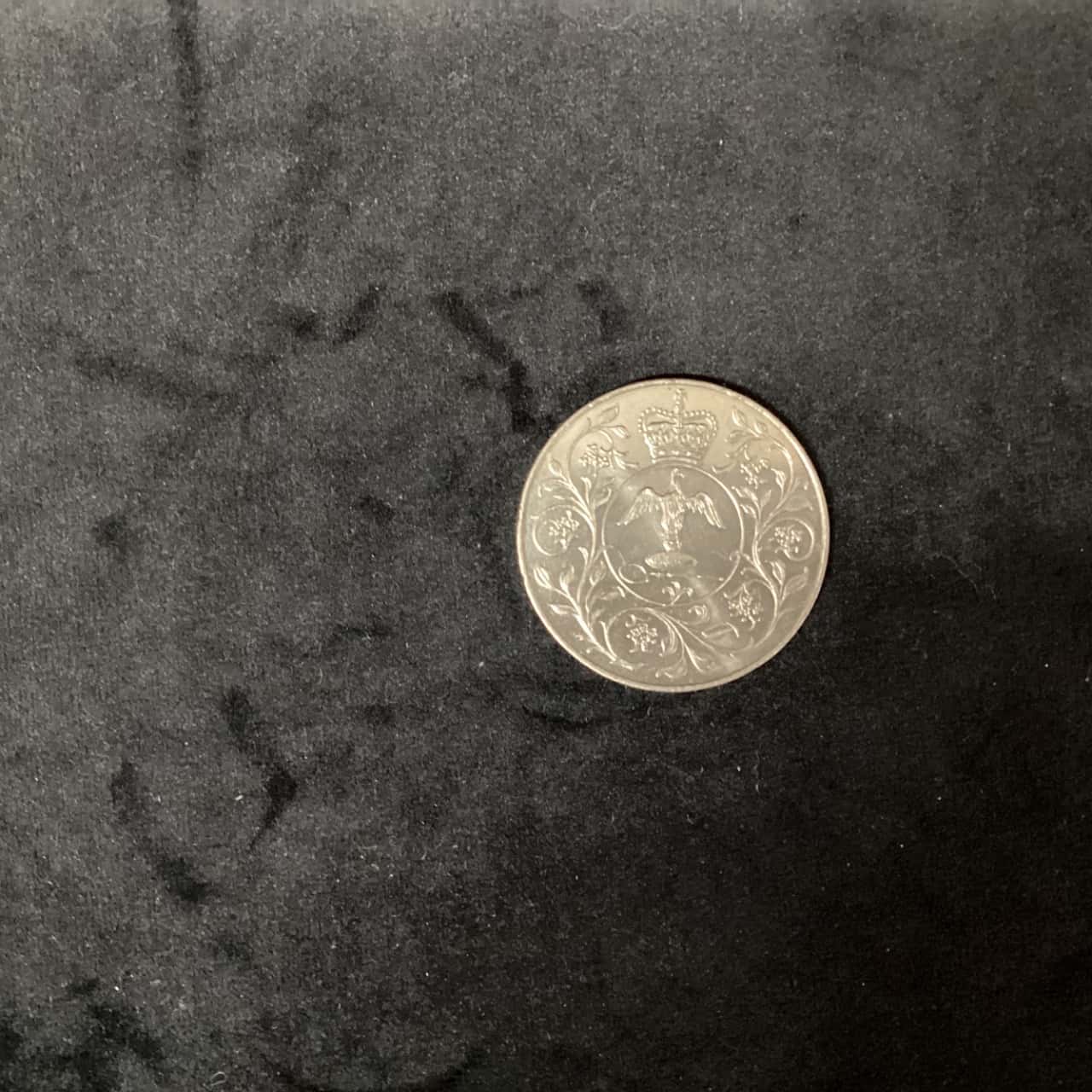 1977 Queen Elizabeth II Silver Jubilee Coin