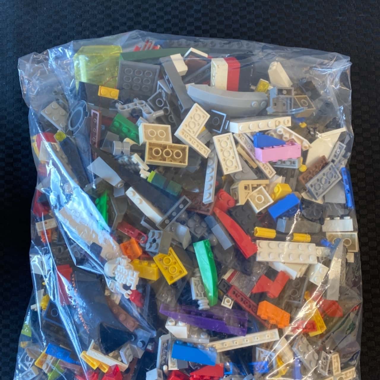 1kg Bag Of Assorted Lego(s)