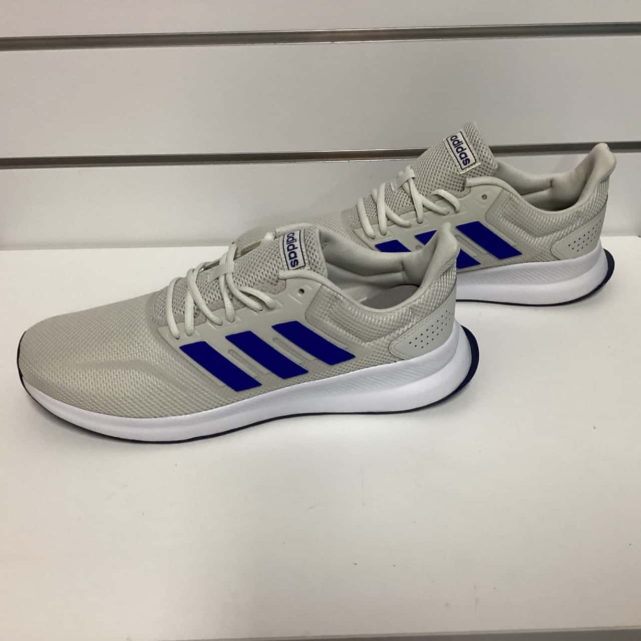 Adidas Mens Size 10.5 Blue / White Runners(s)