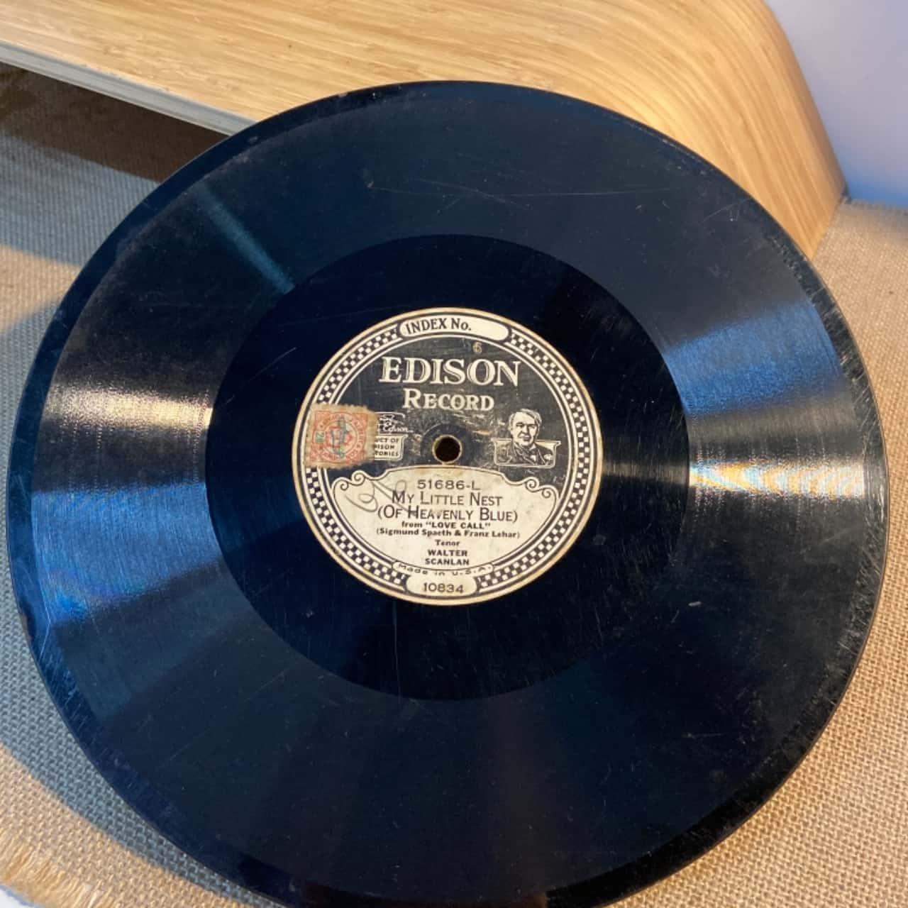 Vintage Edison Records - gramophone