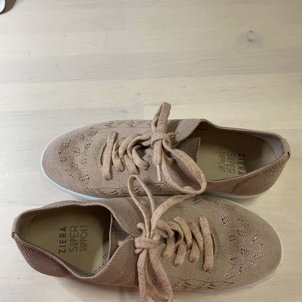 Ziera Beige Sneakers Size 36(s)