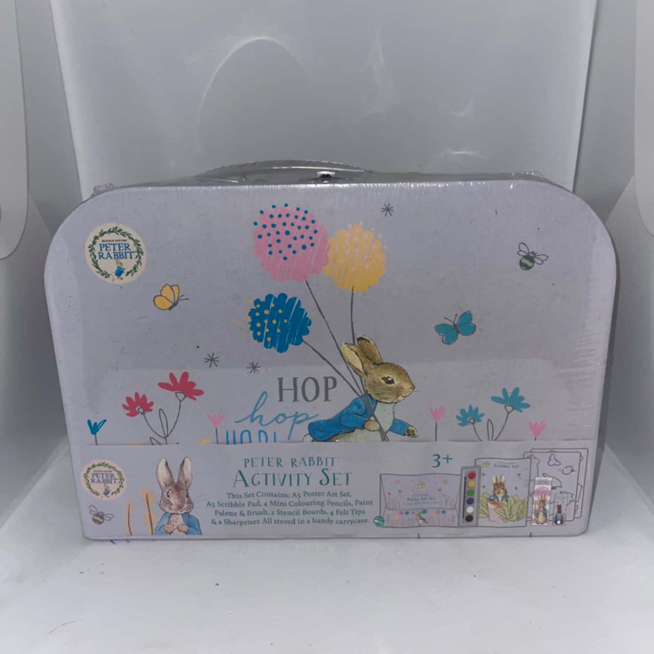 Peter rabbit activity set new in box (b22)(s)