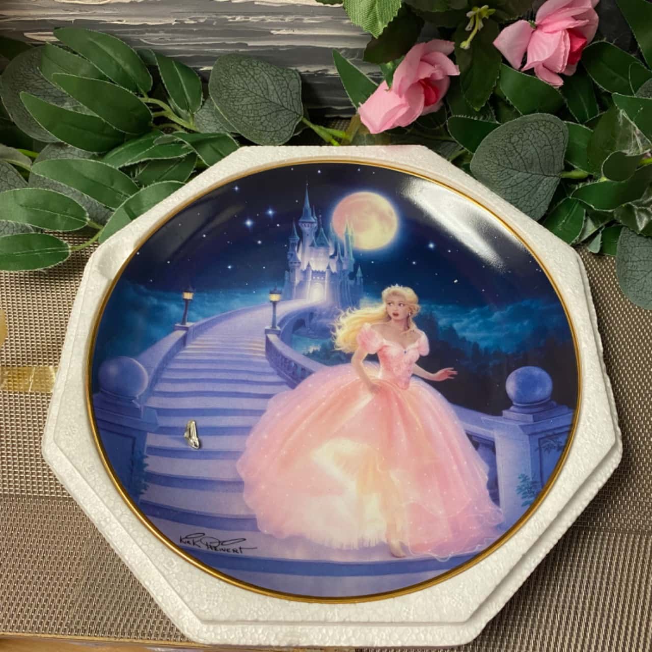Collectors Plate The Magic Of Cinderella With Stand