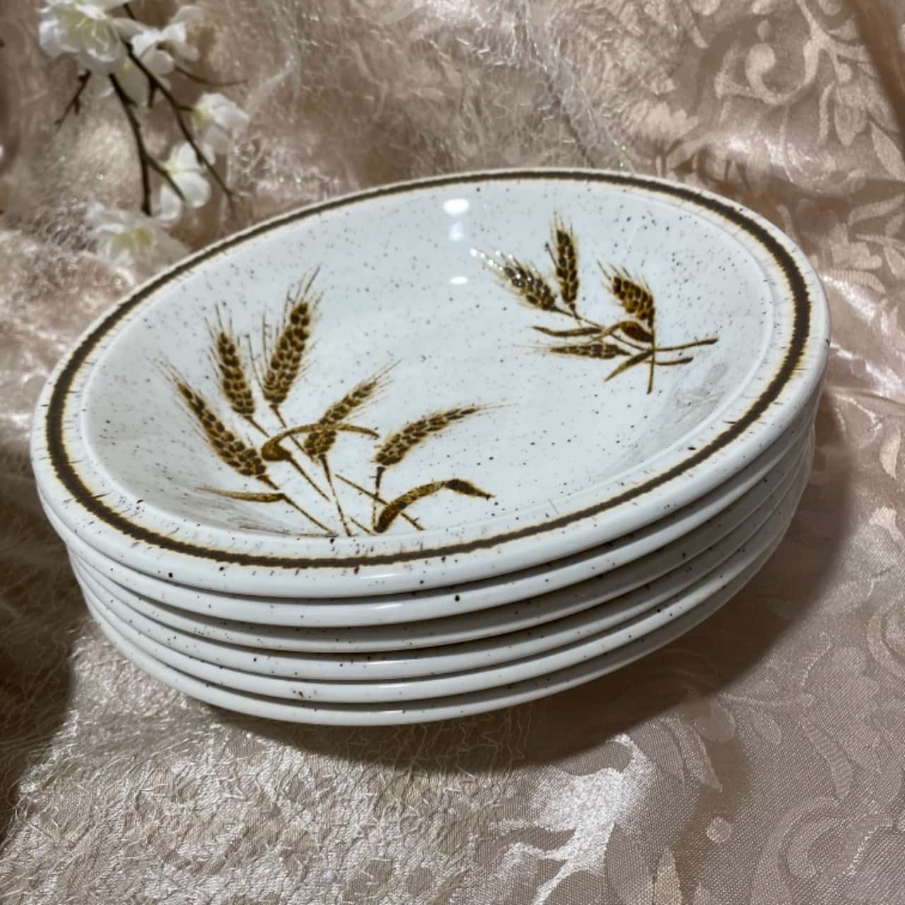 Royal Tudor Wheat 15 Piece Dinner Set