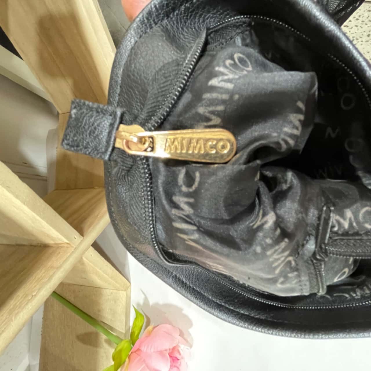 TRENDY MUST HAVE!! MIMCO BRAND!! Womens CROSS BODY BAG Black (s)