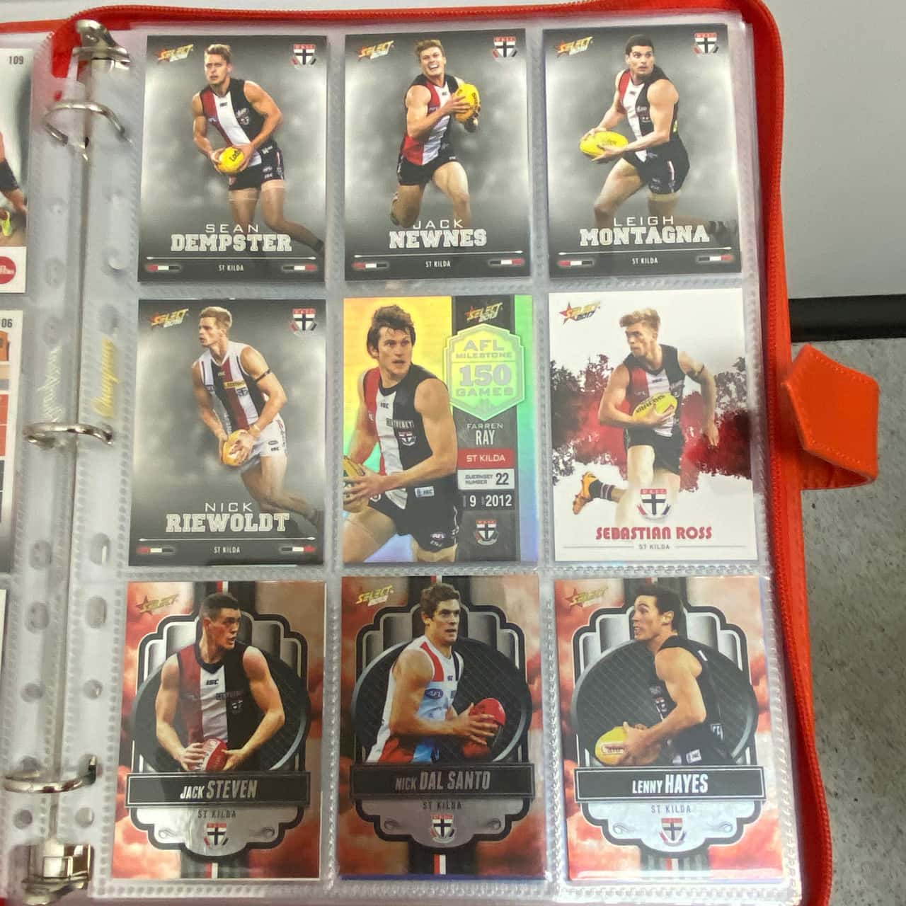 Select 2016 Footy Stars Collector Album + 144 Footy Trading Cards