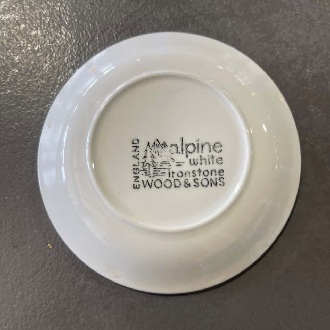 Wood & Sons Alpine White ironstone England plate and knife spreader set ...