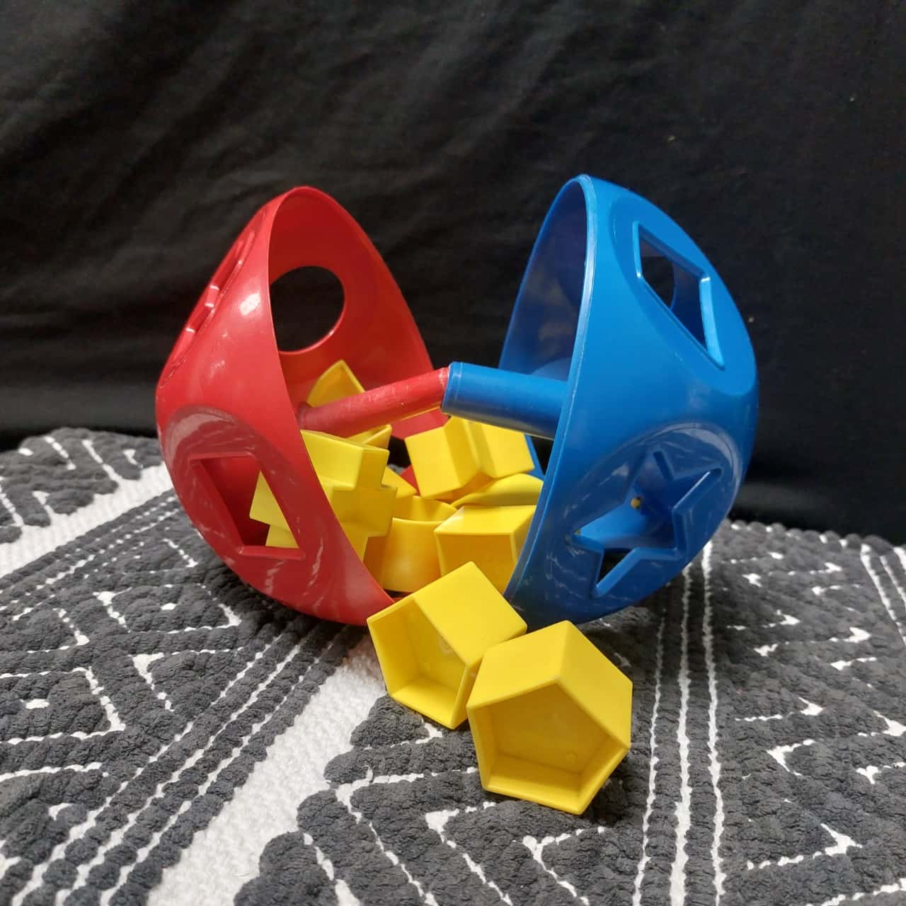 Vintage Tupperware shape-O-ball(s)