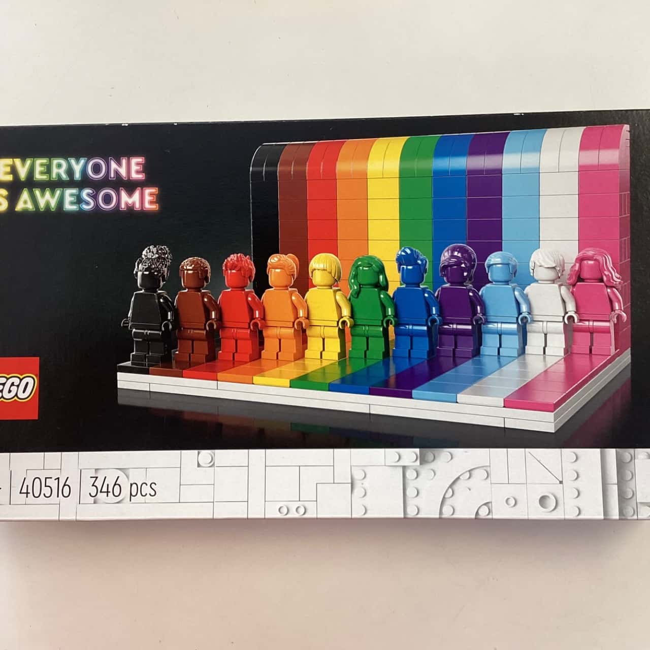 Everyone Is Awesome Lego Set 40516