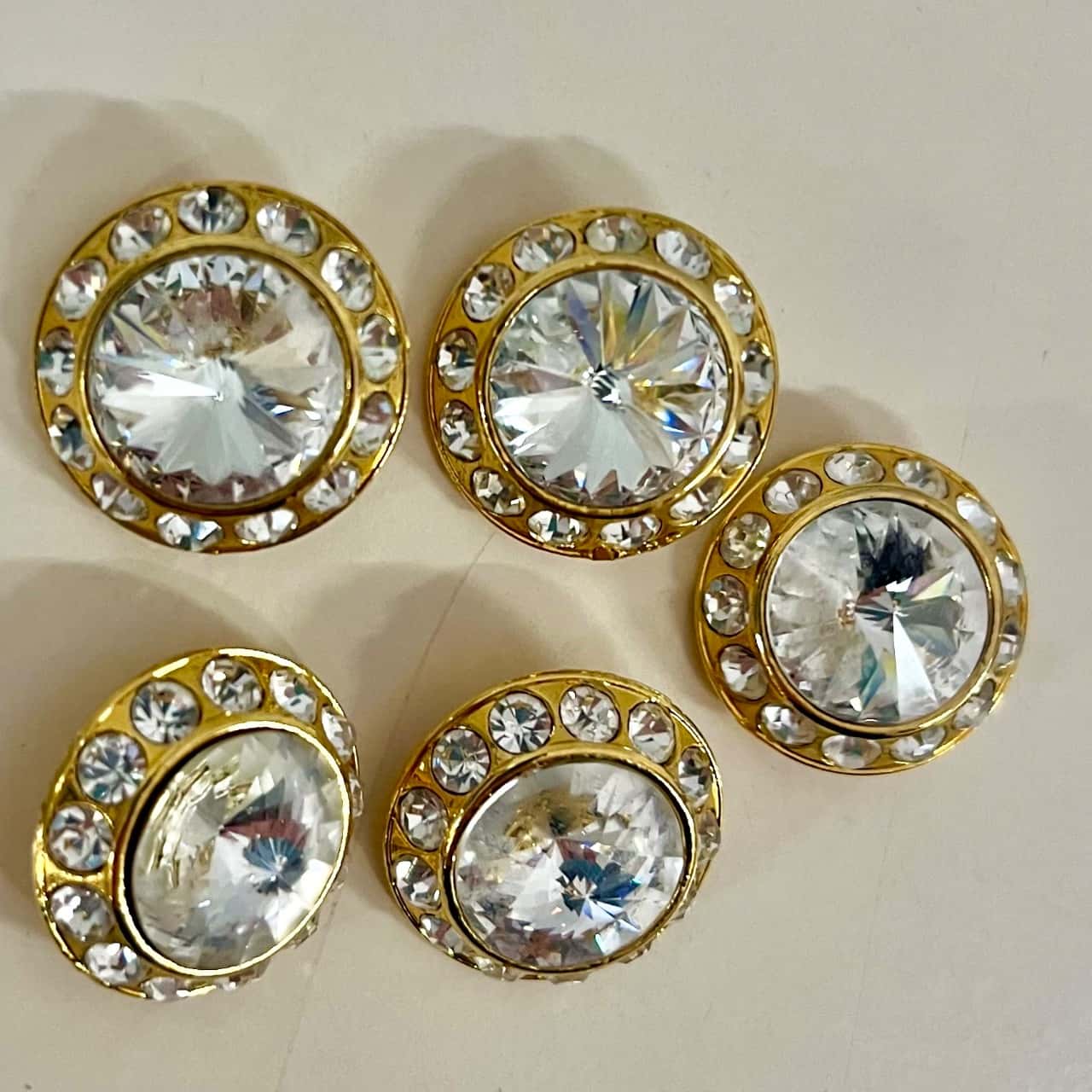 5 Vintage Sparkling Buttons