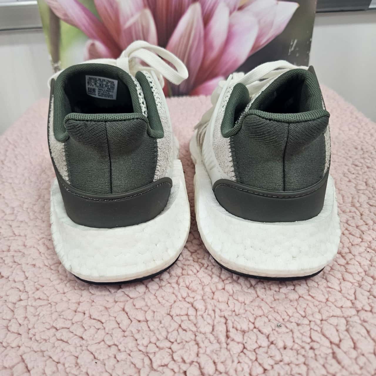 Adidas Mens Size 42 Beige (s)