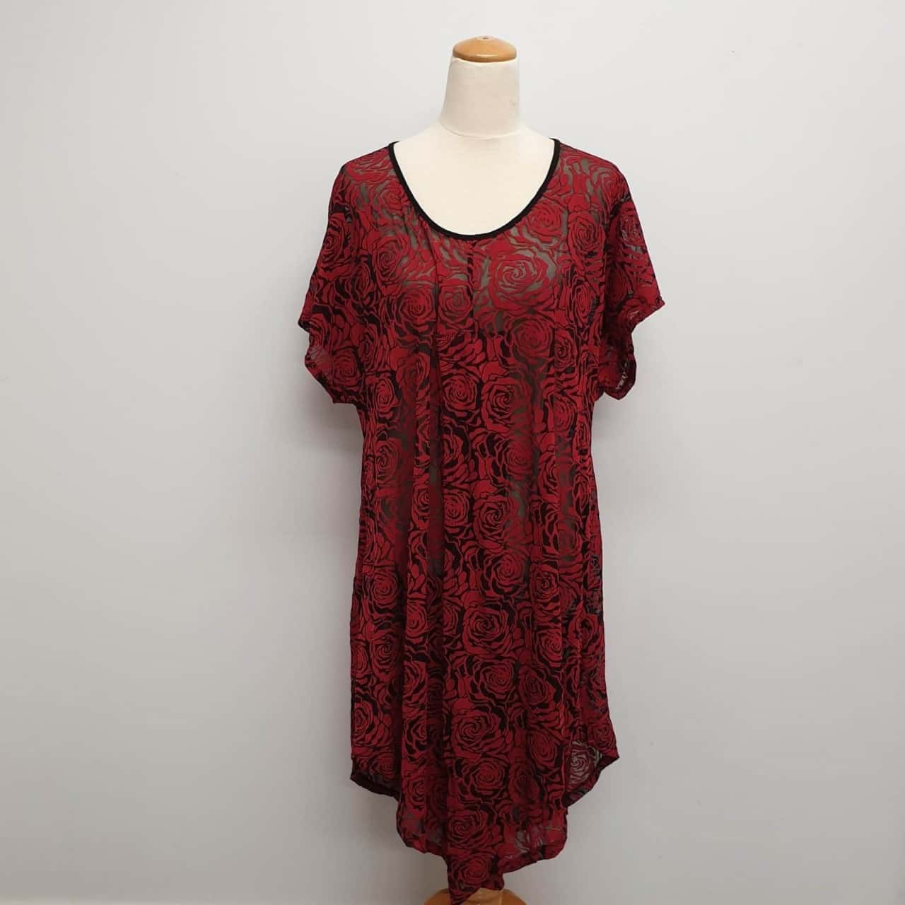 Taking Shape Super Classy Flowy & Elegant Red Rose Floral On Black Mesh ...