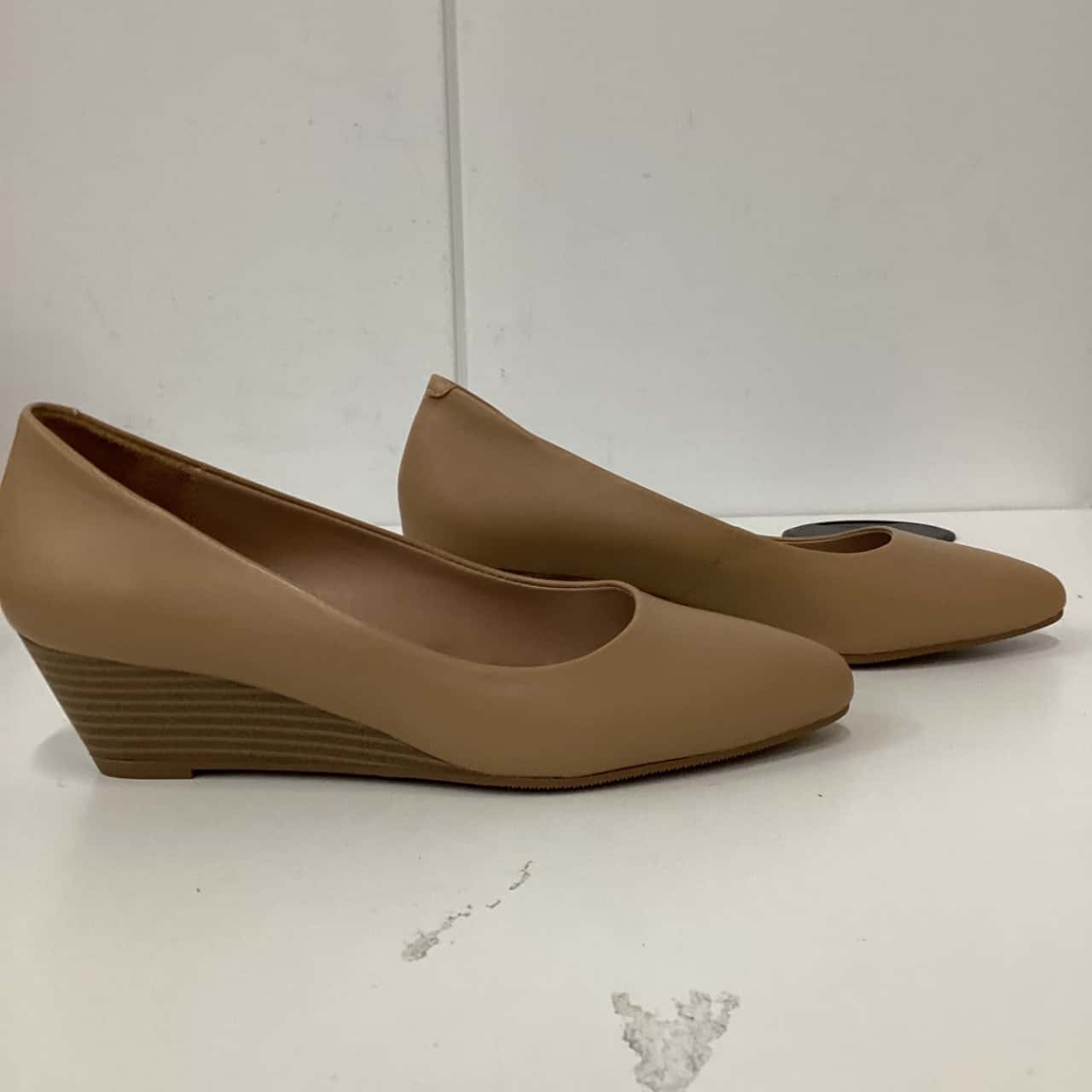 Sandler womens nude wedge size 6B shoe(s) - New Without Tags | Salvos ...