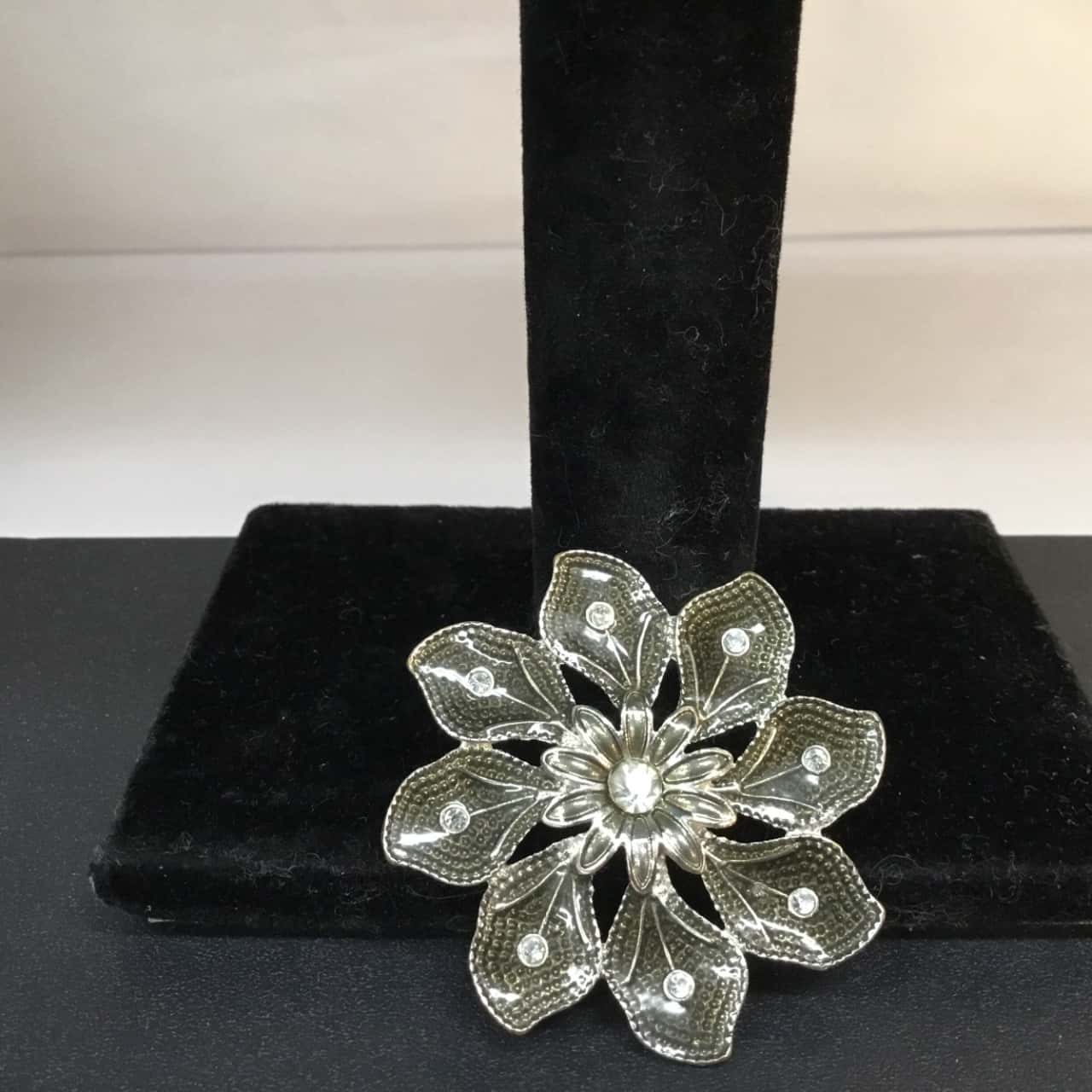 Silver Metal Flower Brooch (s)