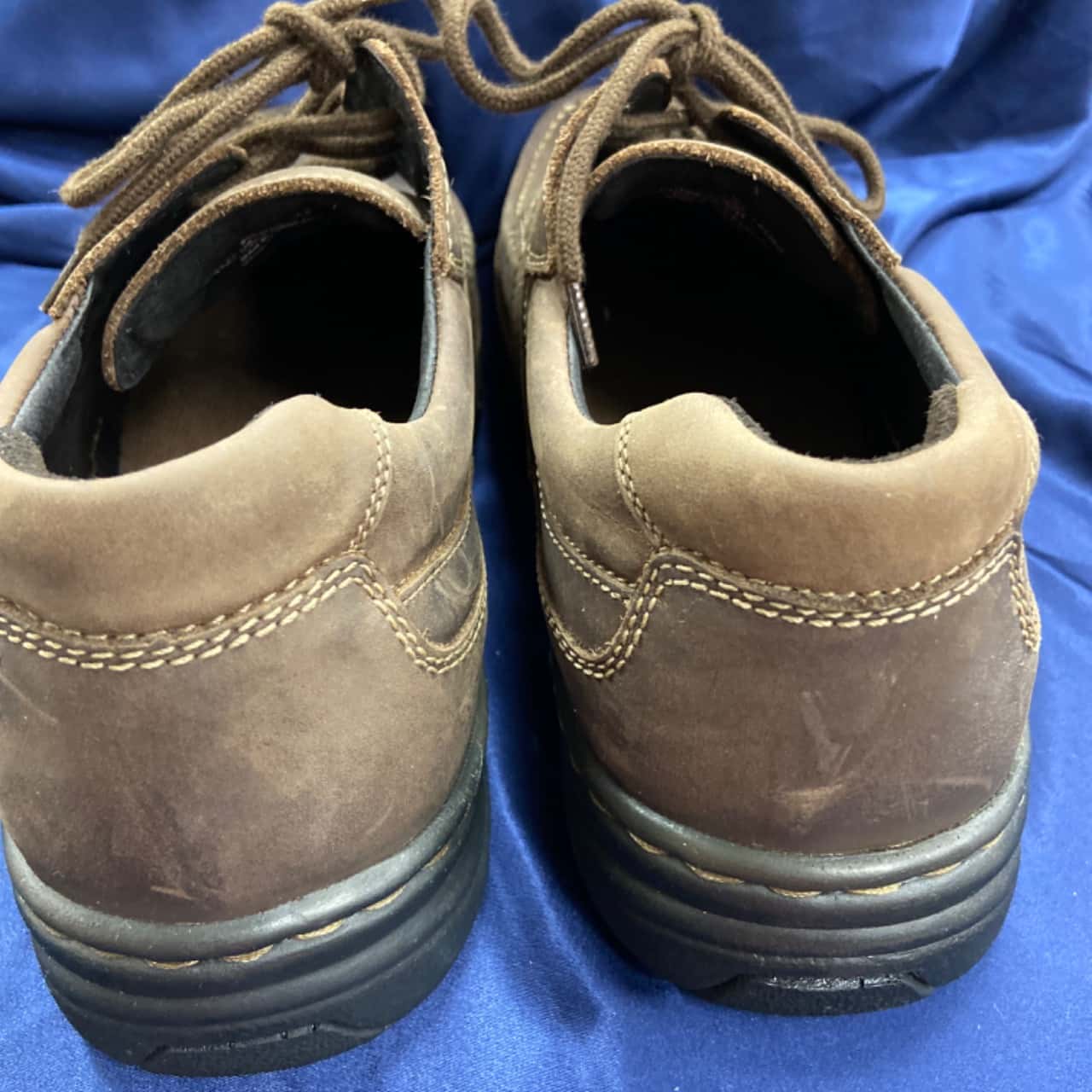 Saramanda, men’s size 10 leather shoes