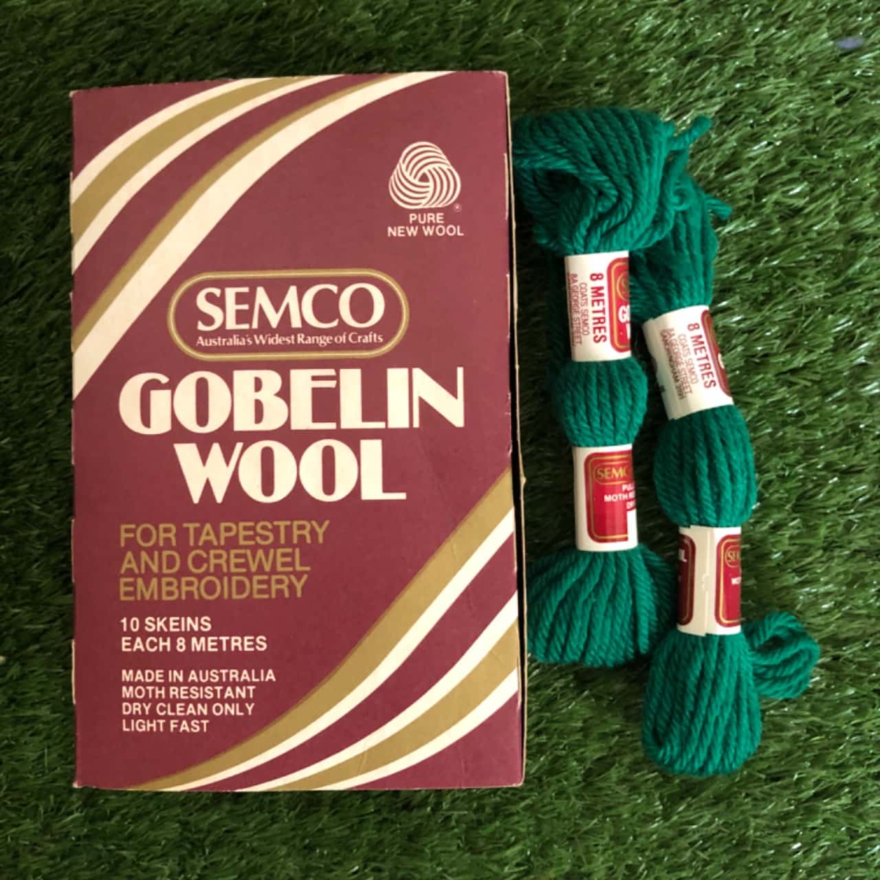 Semco Gobelin Tapestry Crewel Wool 8m x 10 Pieces Pack - Dark Green 616 ...