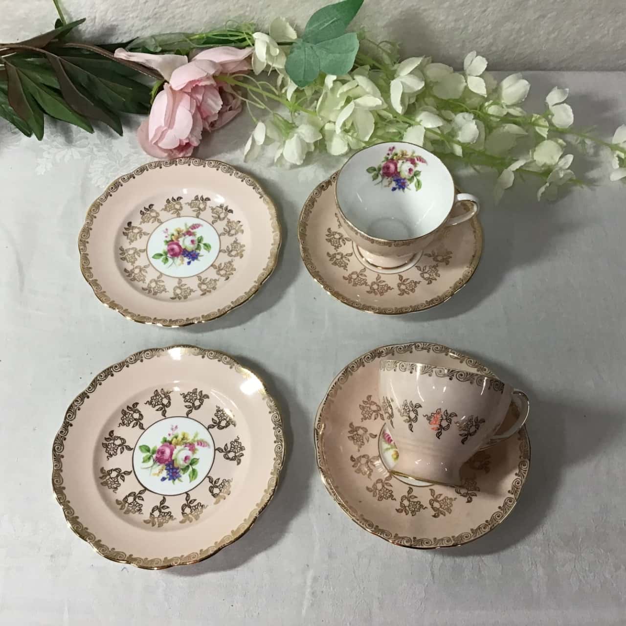 Vintage Royal Standard Pink / White / Gold Floral Pattern Fine Bone ...