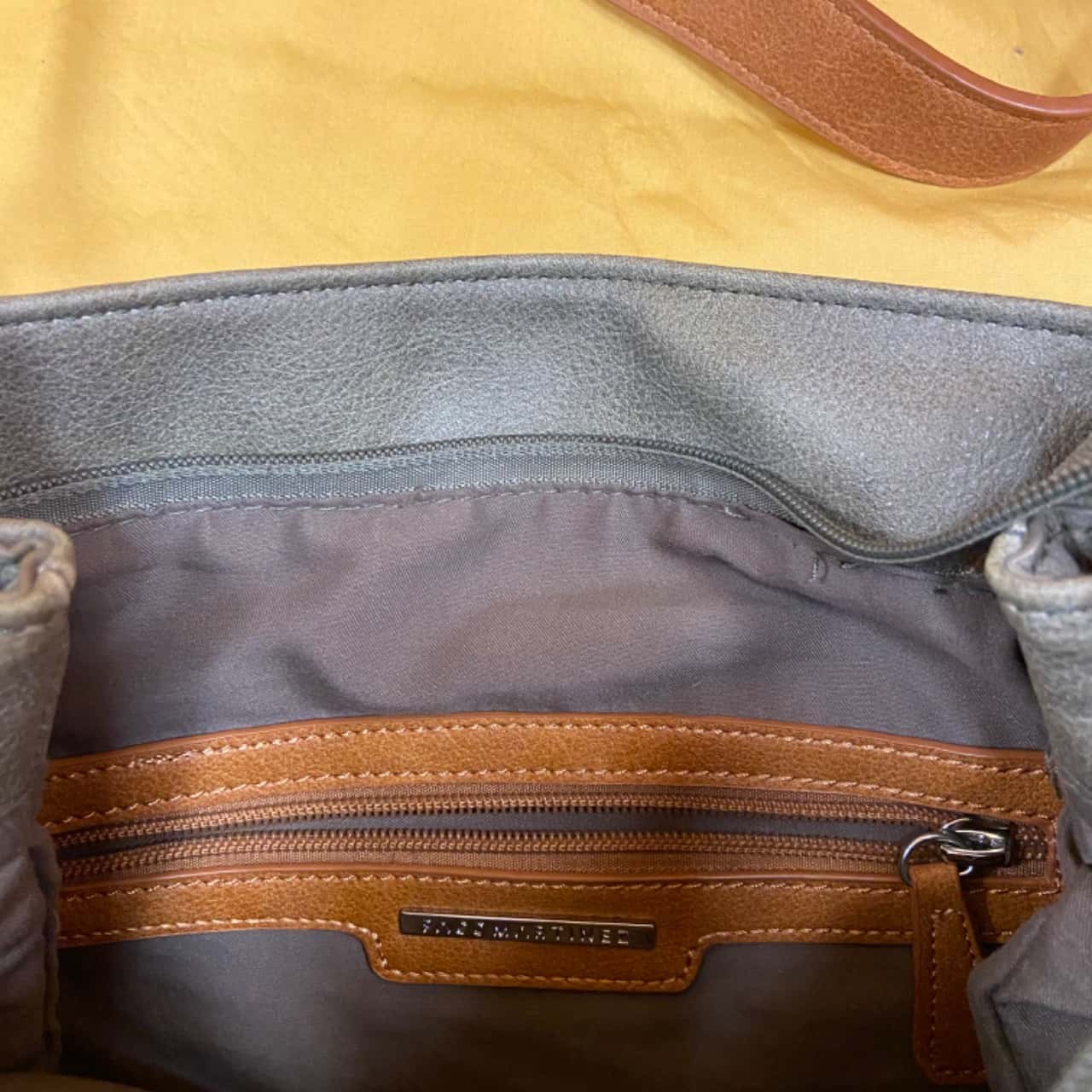 Womens Paco Martinez Green Polyurethane shoulder bag. (s)