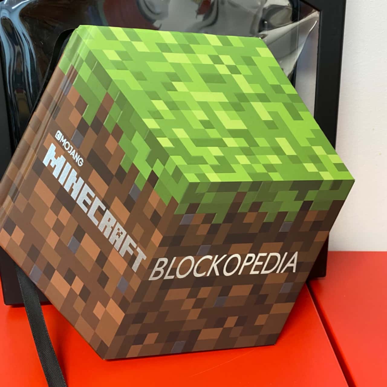 MOJANG MINECRAFT Blockopedia Boxed (s)