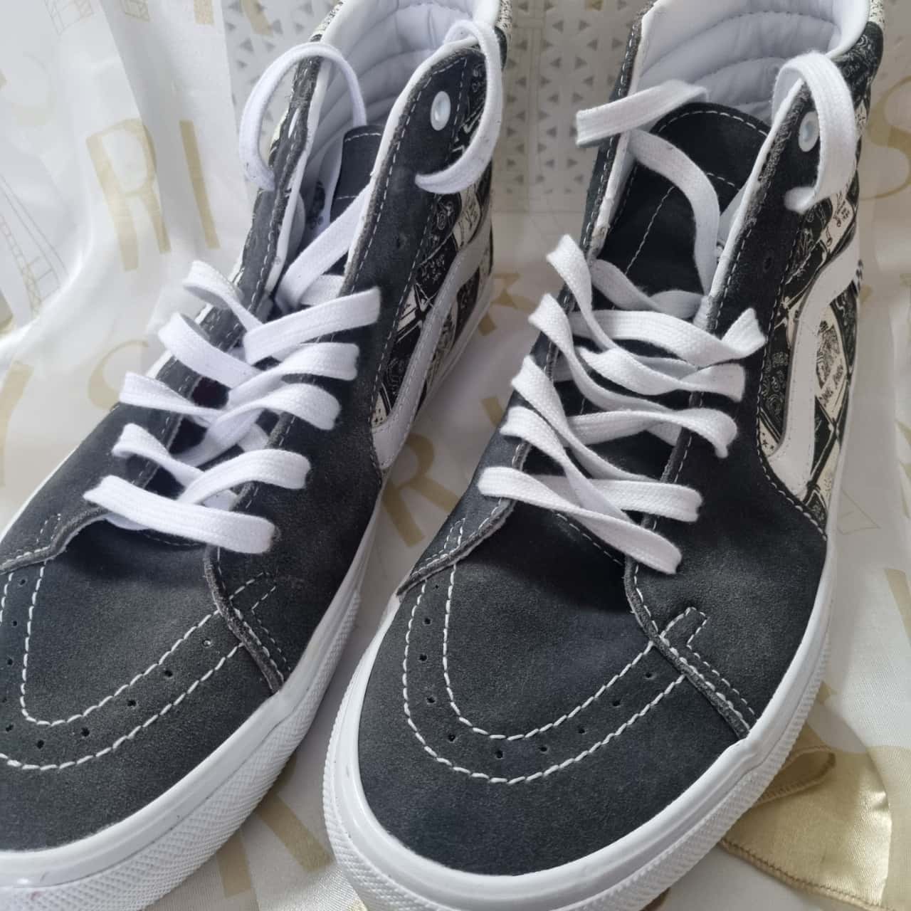 Vans Mens Size 10 Sneakers (s)