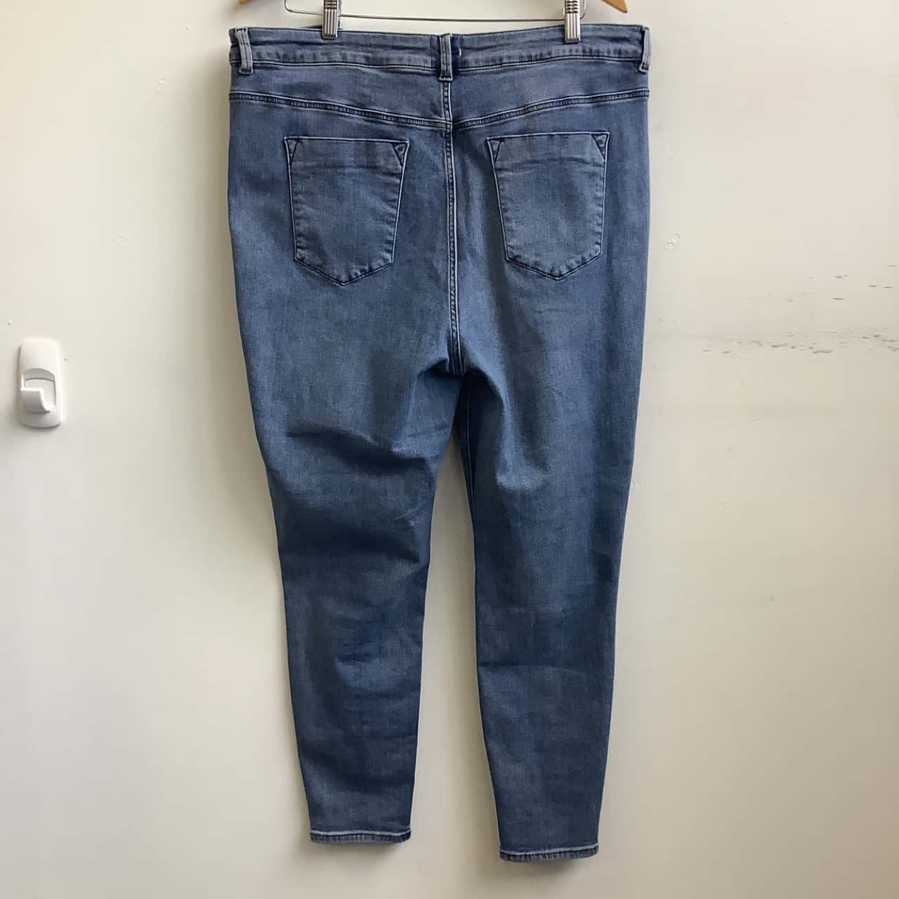 ASOS Womens Size UK20 Rip Tapered Leg Blue Jeans(s)