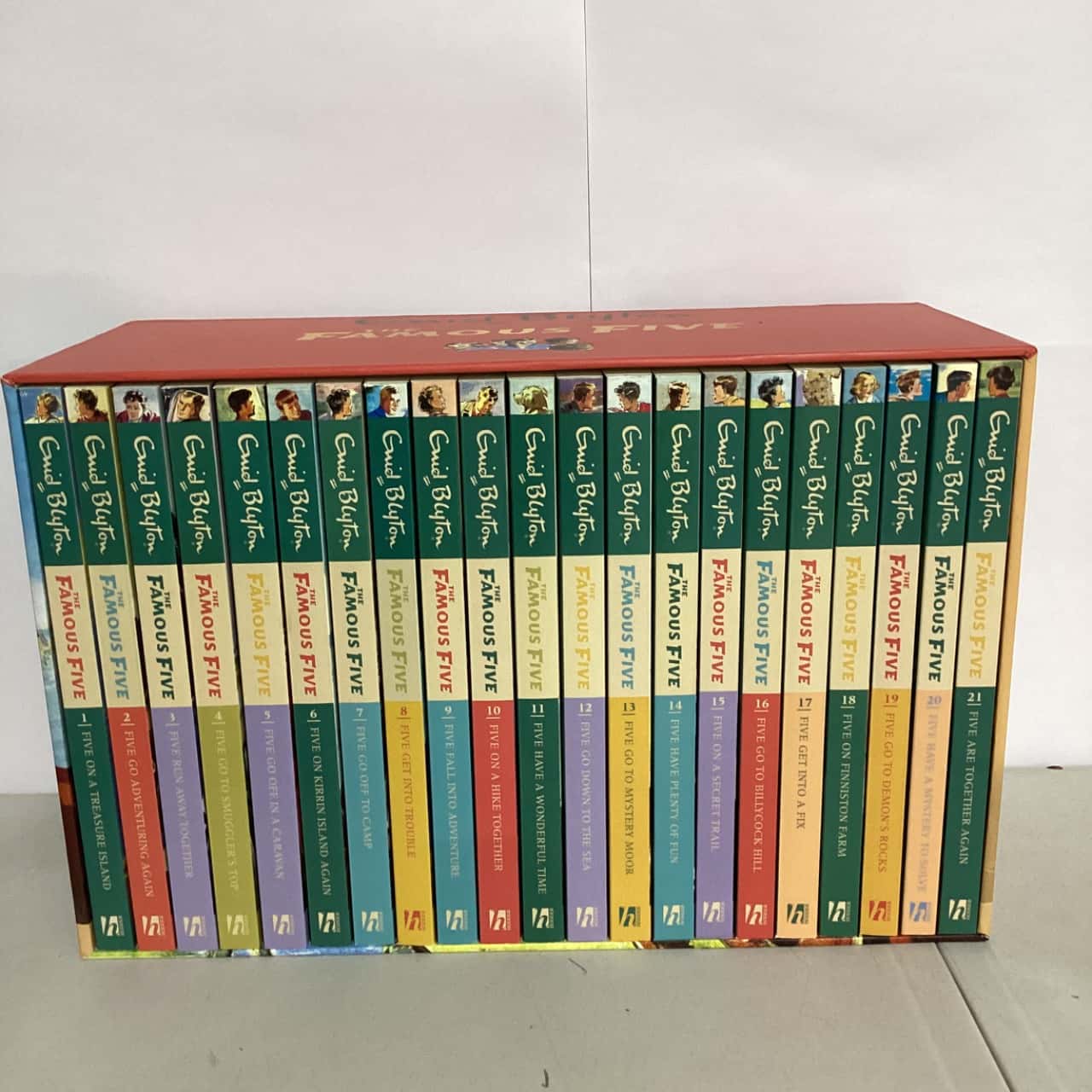 The Famous Five Library 21 Books By Enid Blyton(s) - New Without Tags ...