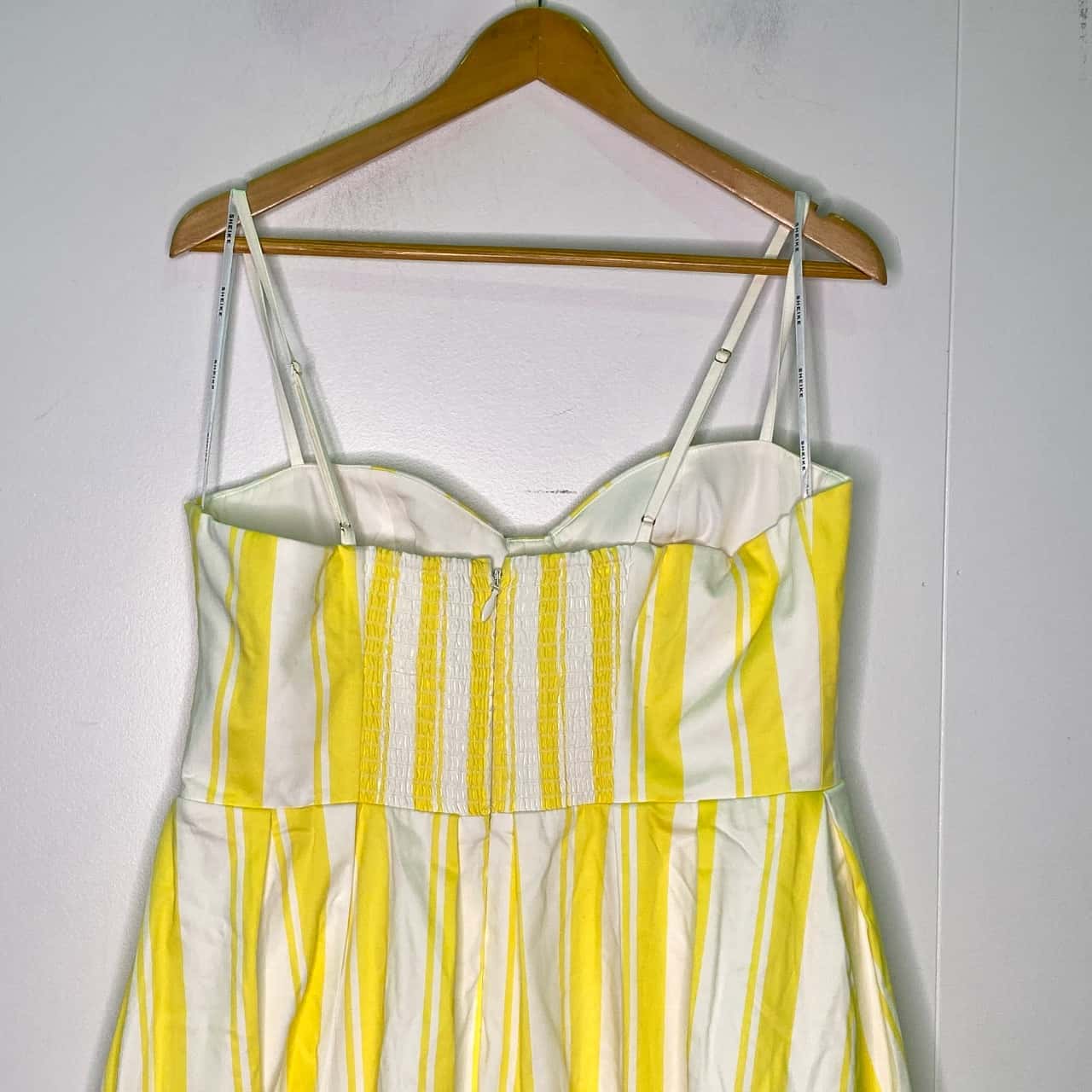 Sheike Womens Size 14 Shoestring Strap Dress Striped / White / Yellow