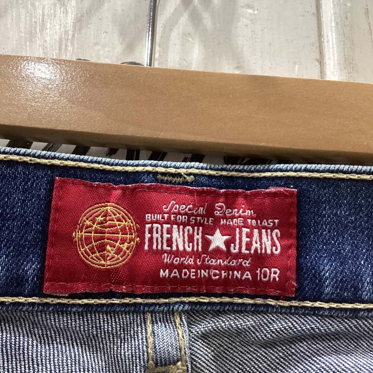 FRENCH JEANS BRAND! NWOT Womens Size 10 Regular Fit Jeans Blue (s)