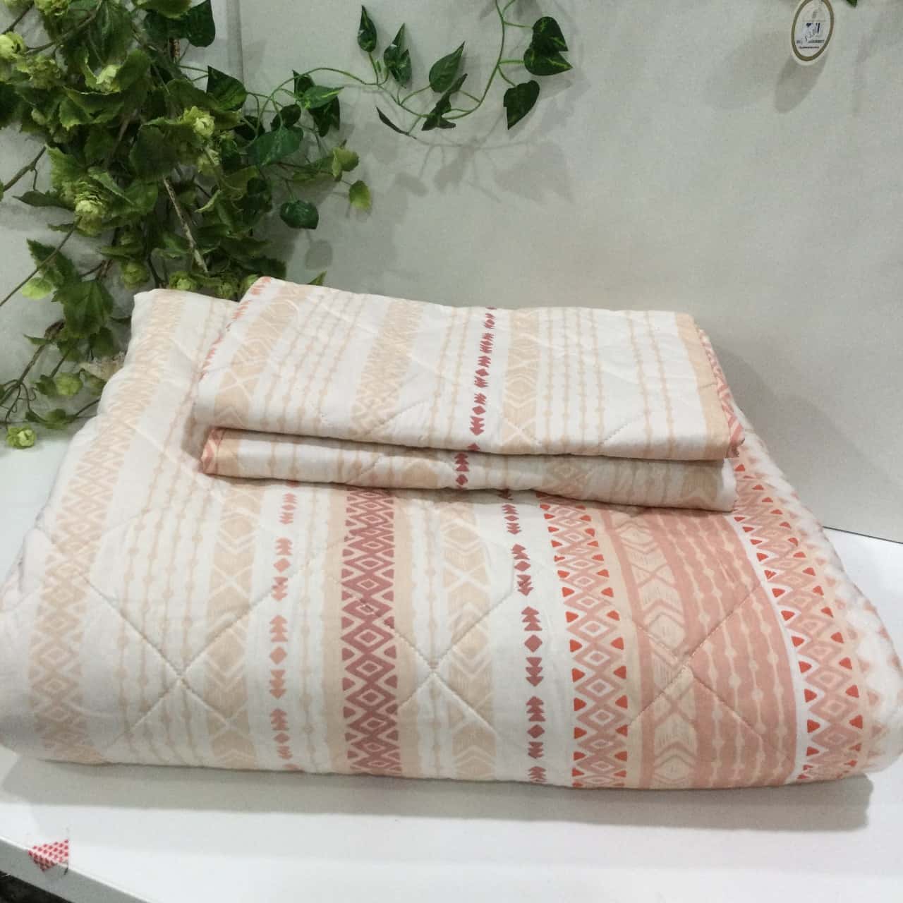 Quilted Doona Cover Set, Size: Queen, White/Pink Diamond Pattern(s)