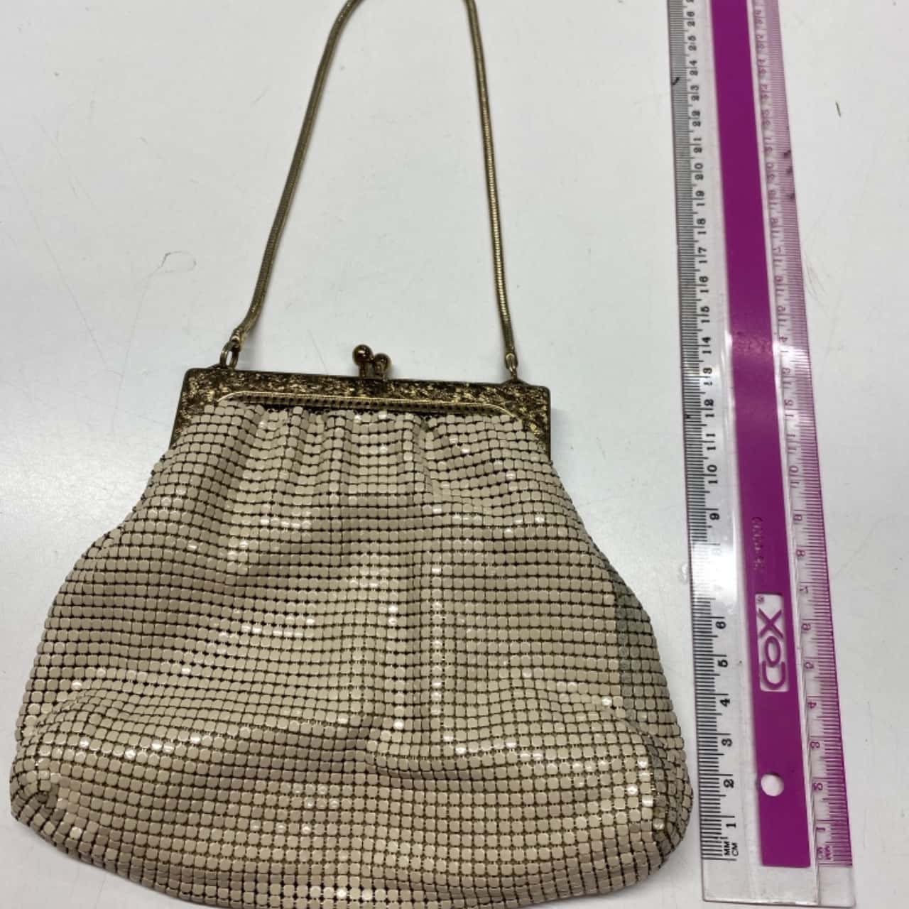 Vintage Glomesh Womens Cream purse with strap (s)