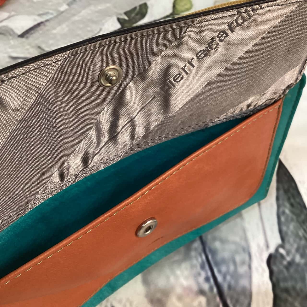 Pierre Cardin Womens Italian Leather Shoulder Bag Multicoloured