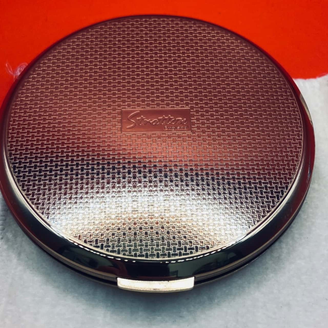 Stratton London Womens Powder Compact Gold (s)