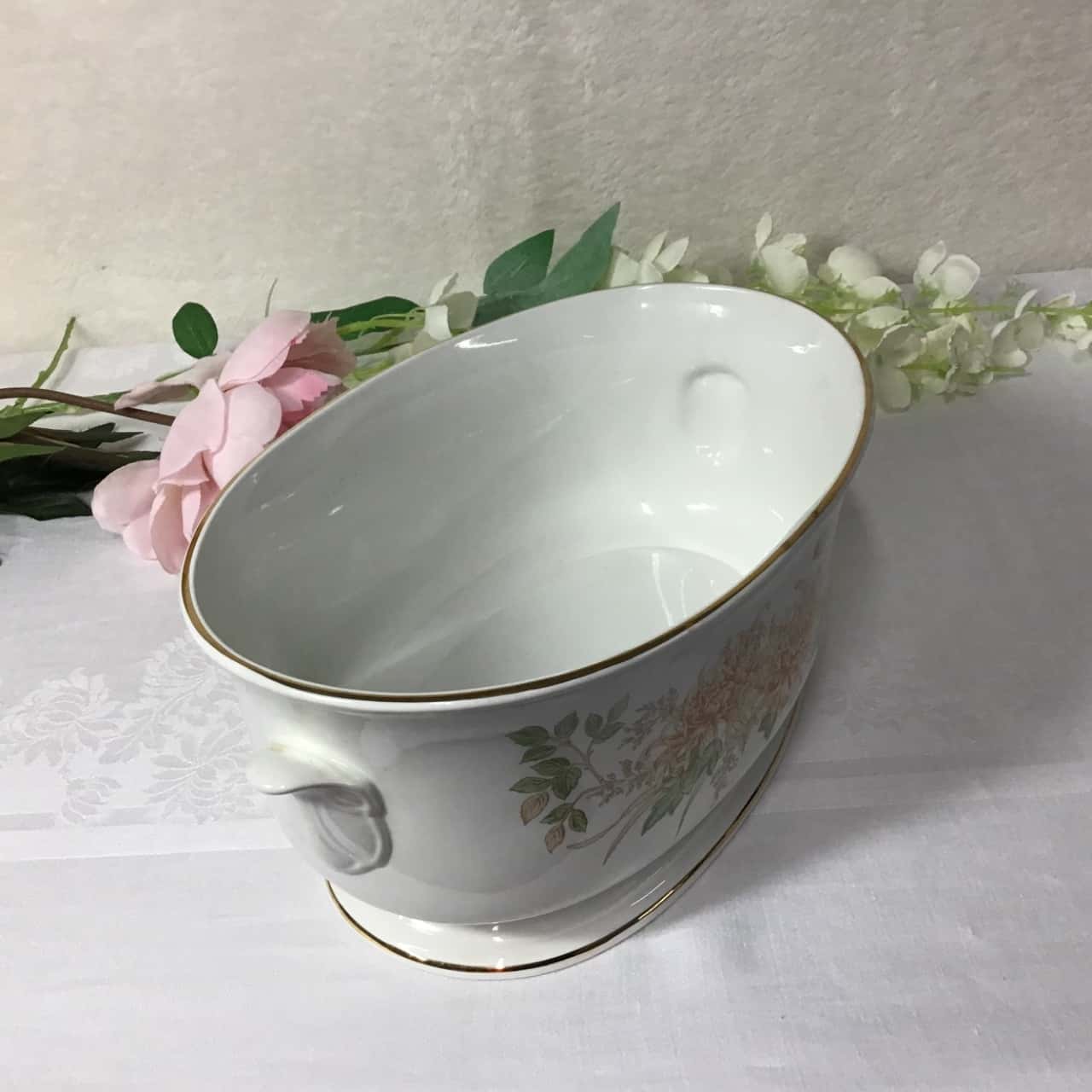 St. Michael “Chrysanthemum” Porcelain Oval Deep Bowl with Handles(s)