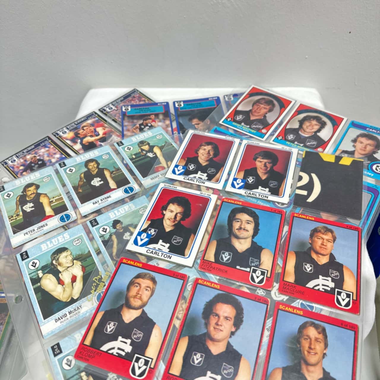 80’s - 90’s Carlton AFL Cards (s)